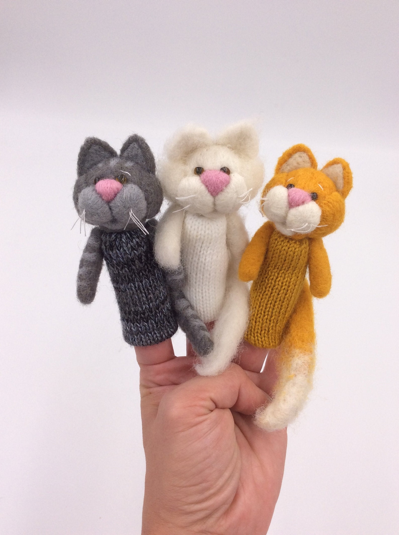 Three Little Cats the Wool Finger Puppets. - Etsy