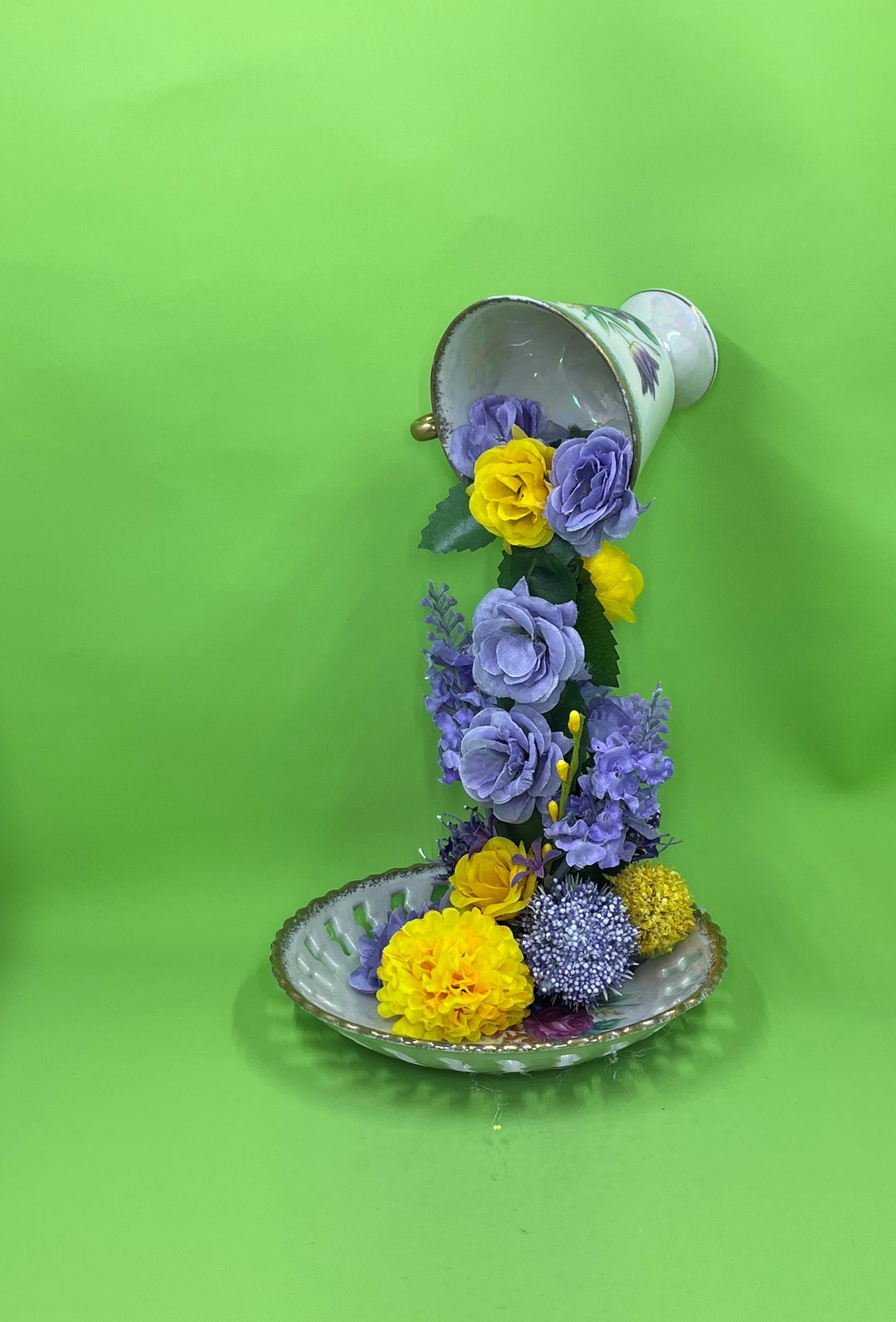 Vintage Teacup, Country Flower Arrangement, Small Space Centerpiece ...