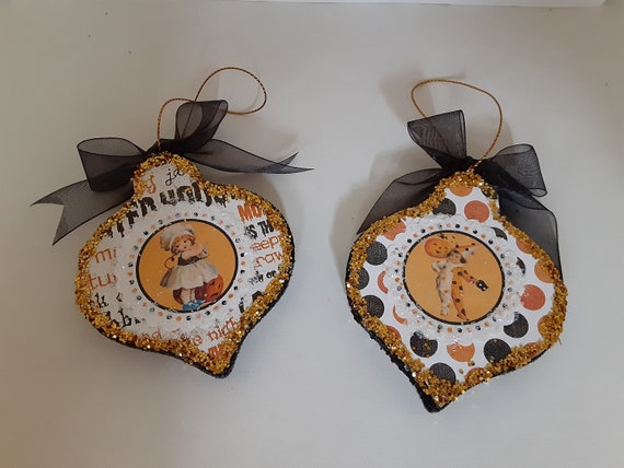 Set of 2 Halloween Flat Finial Paper Mache Ornament With | Etsy