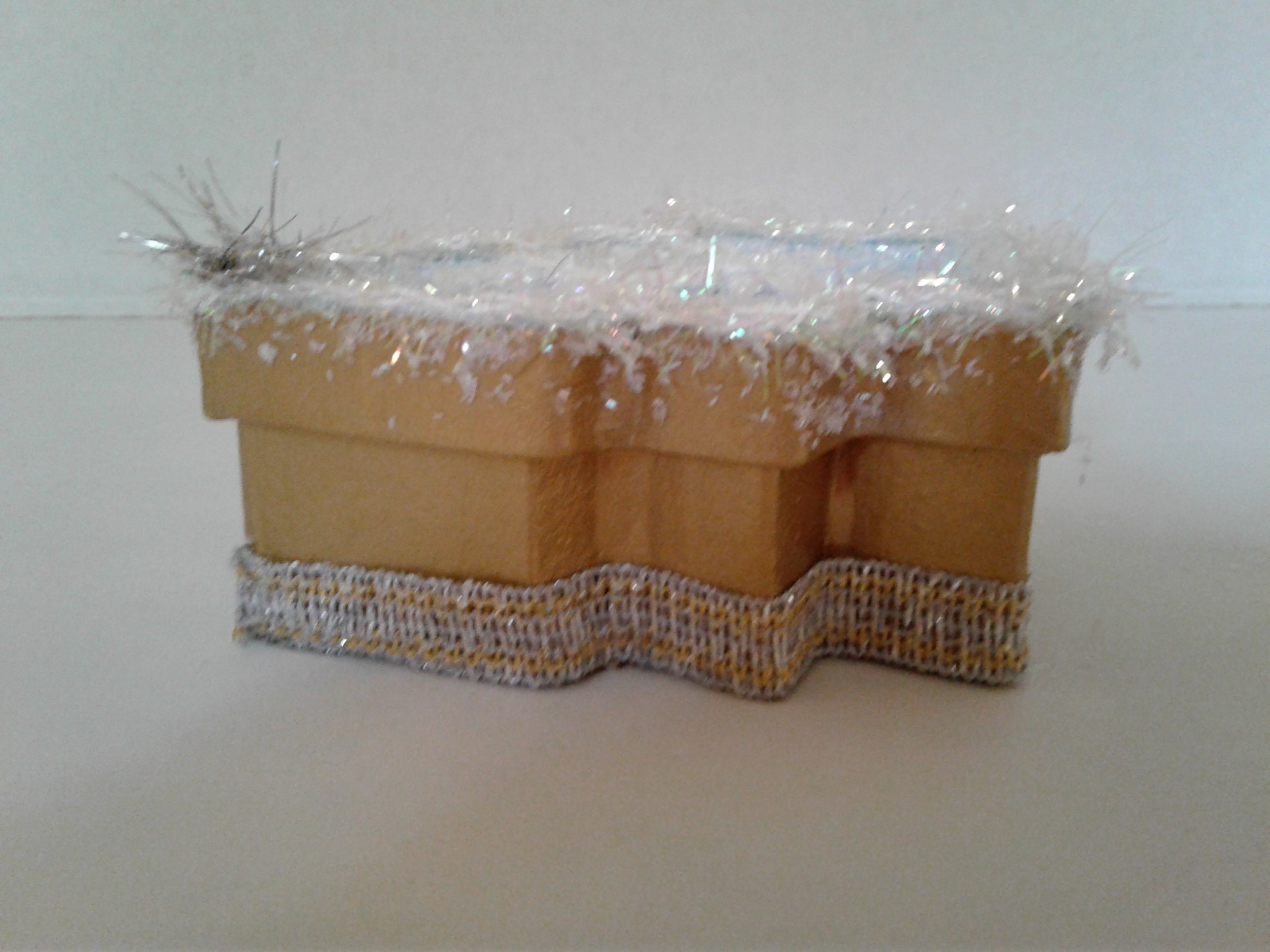 Paper Mache Snowflake Print Christmas Box With White Snowflake - Etsy