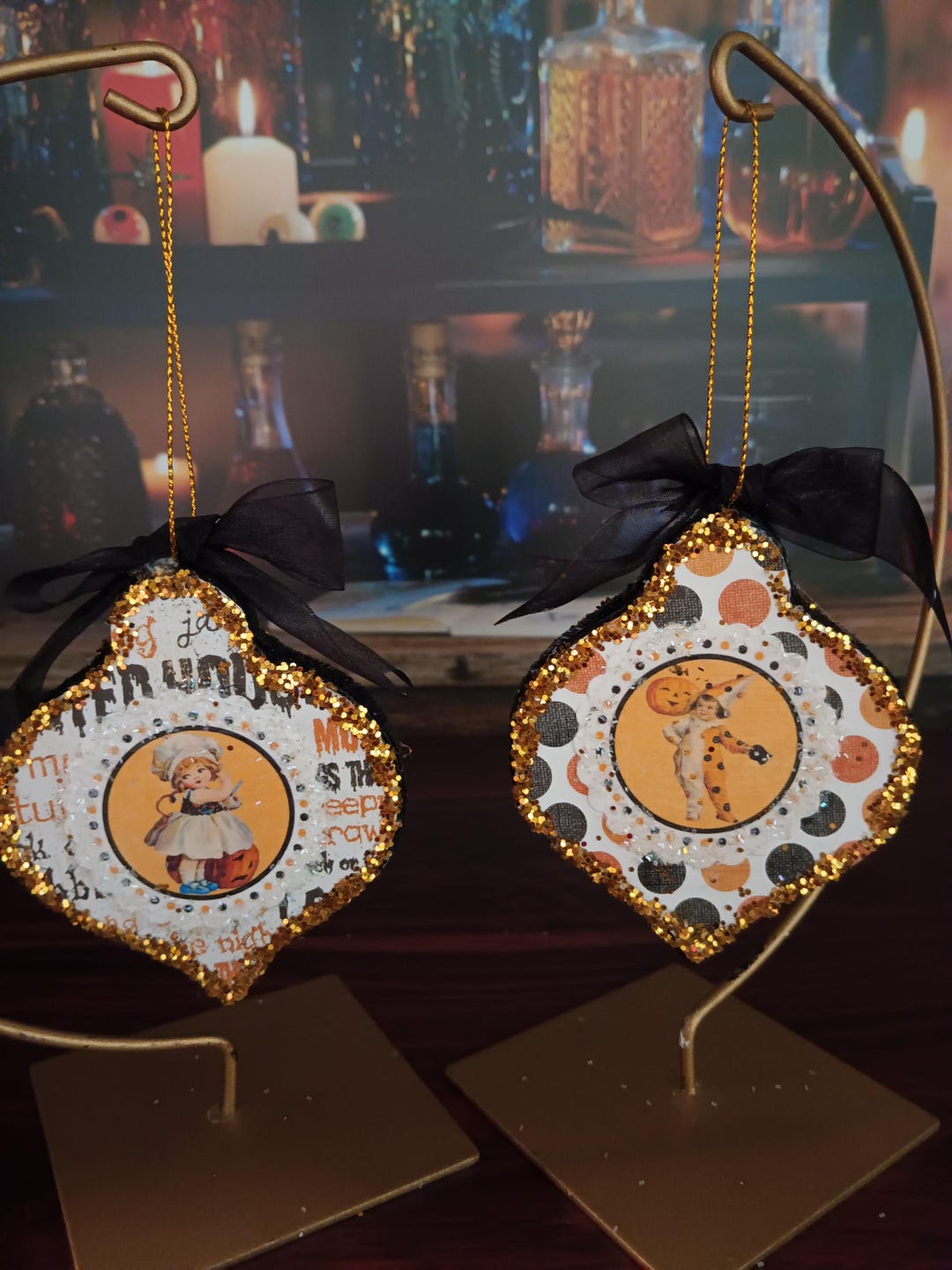 Set of 2 Halloween Flat Finial Paper Mache Ornament With Vintage Images ...