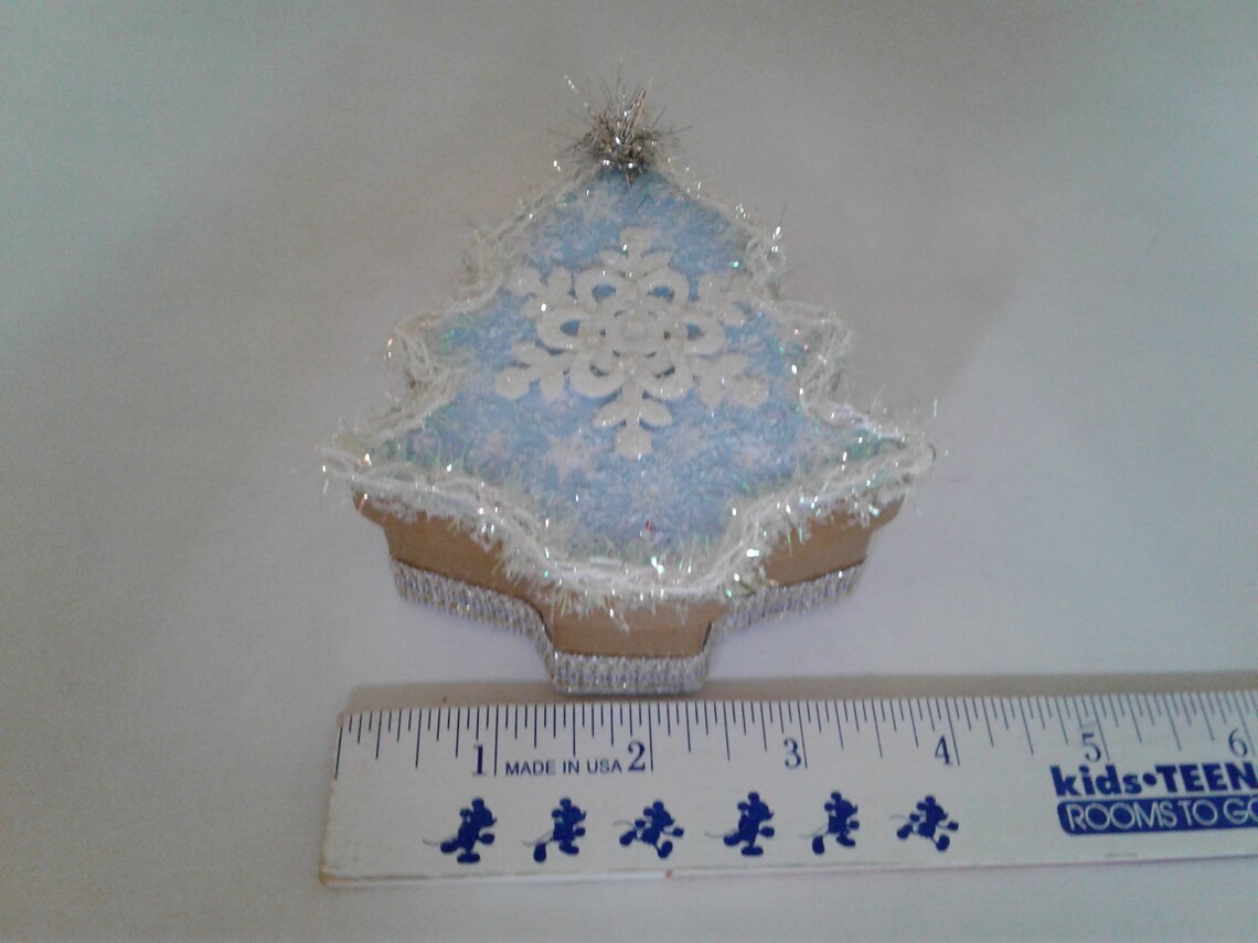 Paper Mache Snowflake Print Christmas Box With White Snowflake - Etsy
