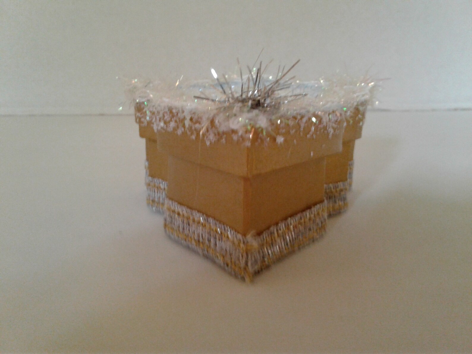 Paper Mache Snowflake Print Christmas Box With White Snowflake - Etsy