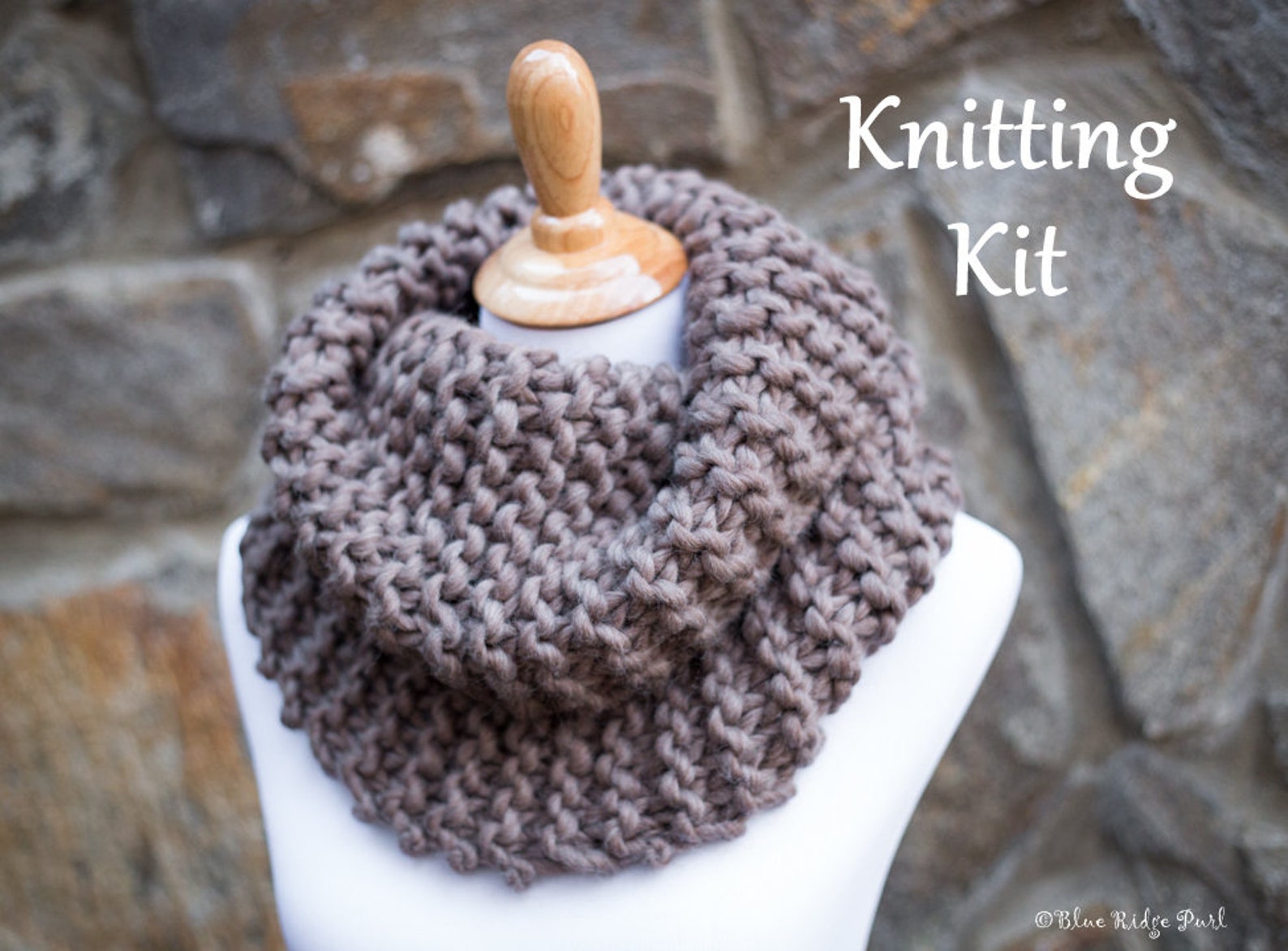 DIY Knitting Cowl Kit / Outlander Inspired Cowl Knit Kit / | Etsy
