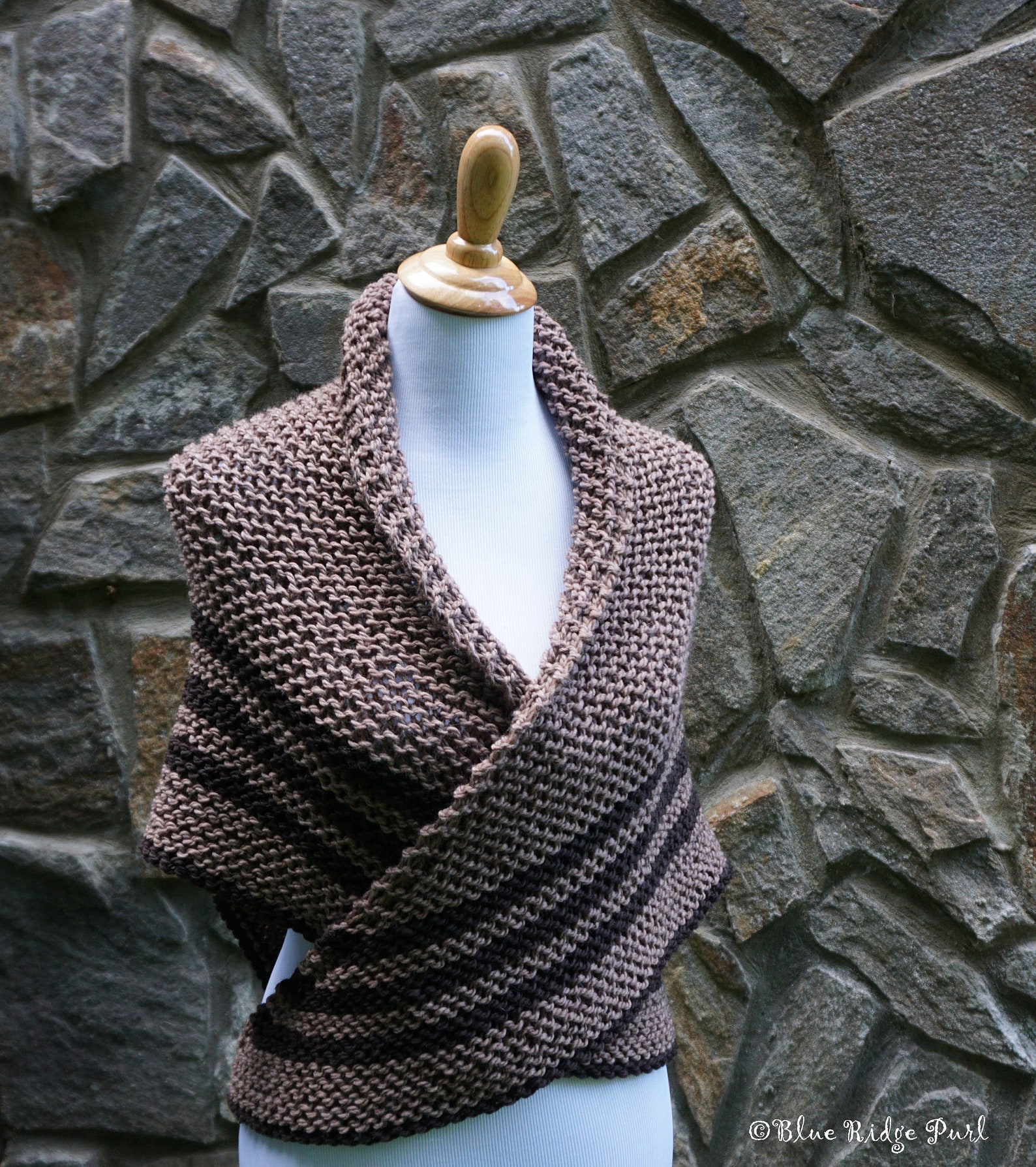 Outlander Shawl Pattern / Fraser's Ridge Shawl Pattern / | Etsy