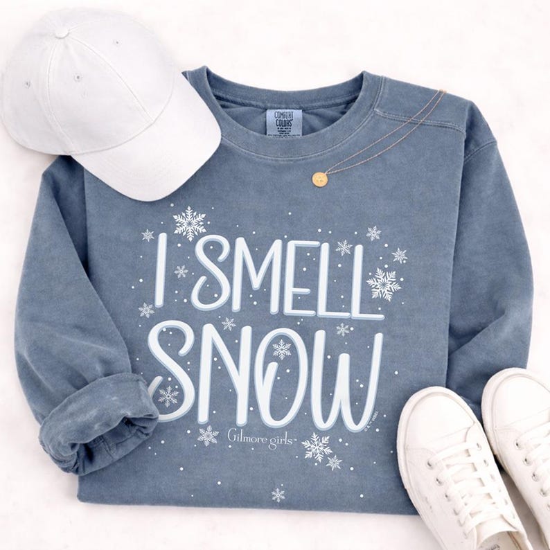 Gilmore Girls I Smell Snow Vintage Officially Licensed Adult Oversized ...