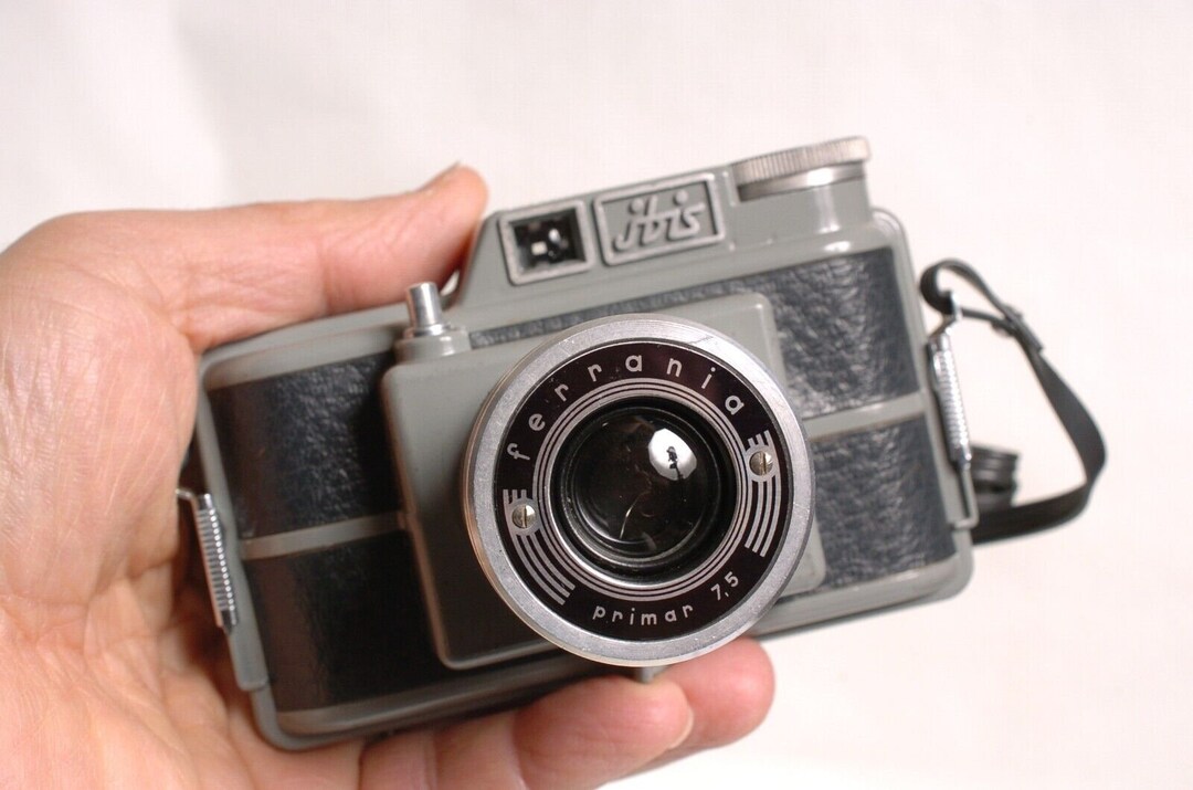 Ferrania Ibis Medium Format Camera - Beautiful Italian Camera. Use 127 ...