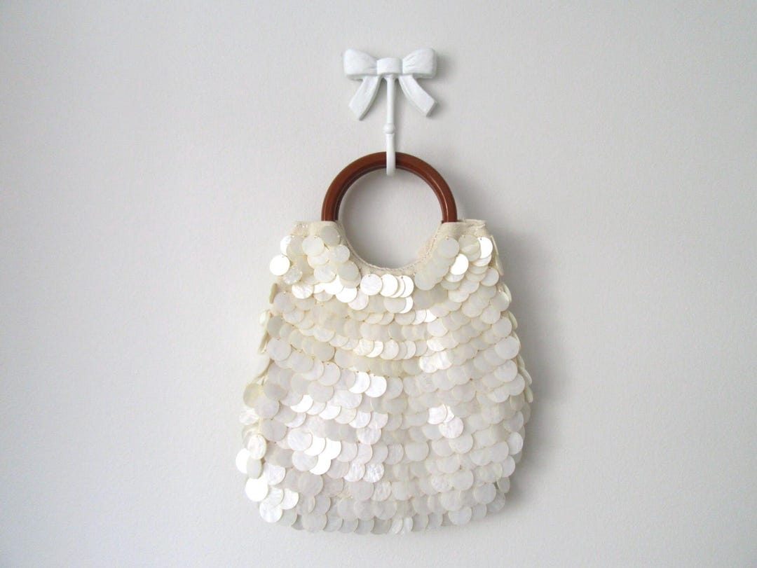 Bag No. 17 | Circa 2000s Beaded Shell Purse - Etsy