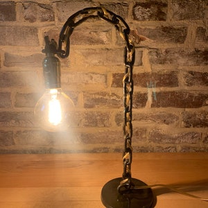 Handmade Chain Link Desk Lamp - Welded Chain – Table Lamp - Lighting - Etsy