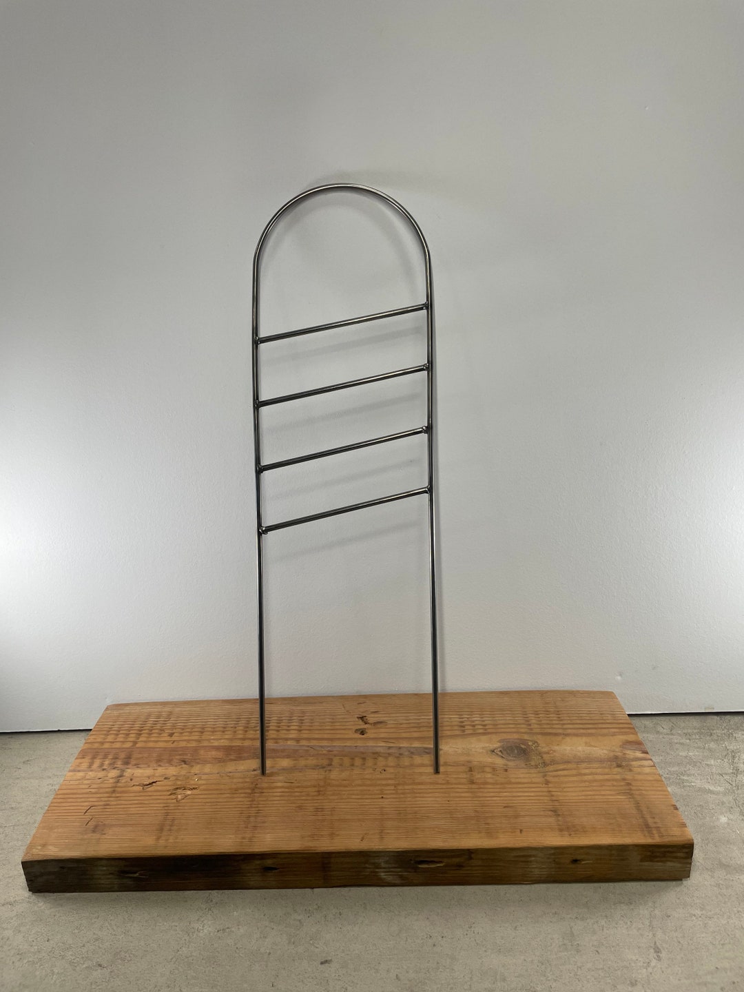 Round Top Vertical Plant Trellis Handcrafted Metal 4 Rung 24 X7.5 ...