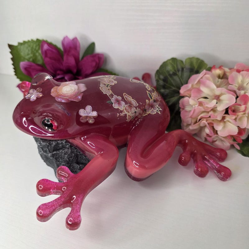 Resin Frogs Large - Etsy
