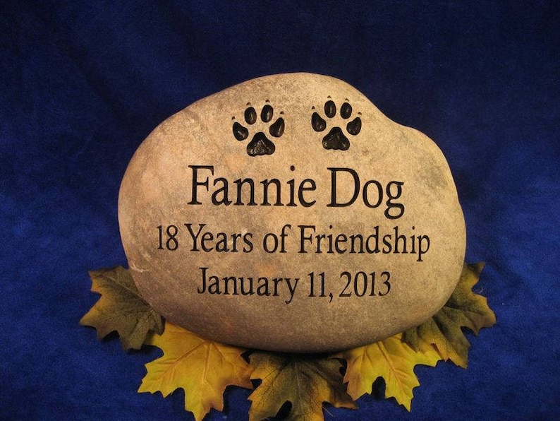 Engraved River Rock Pet Memorial Stone. Personalized Headstone. - Etsy