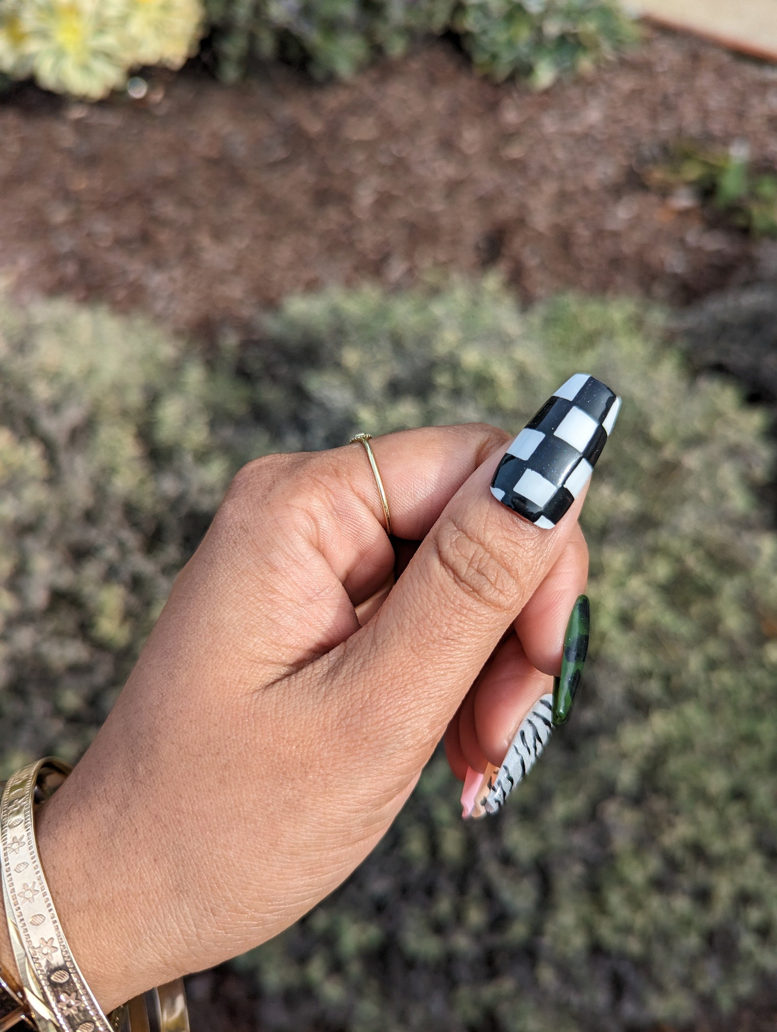Mismatch - Animal Print and Camouflage Mixed up Press-on Nail ...