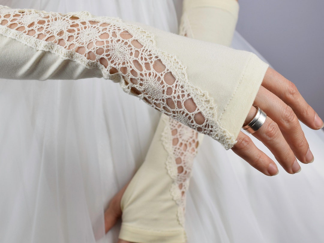 Beige Fingerless Gloves Bridal Wedding Lace Mittens Custom Renaissance ...