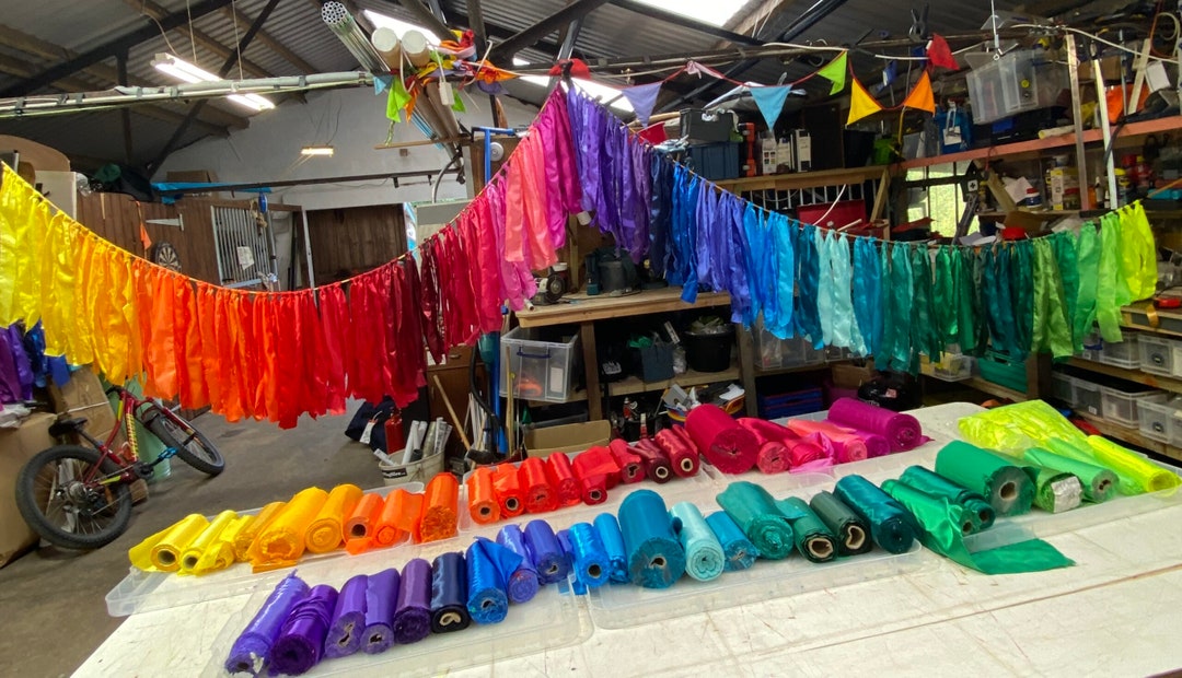 Handmade 5m Raggle Taggle Bunting Rainbow With 320 Strips Festive ...