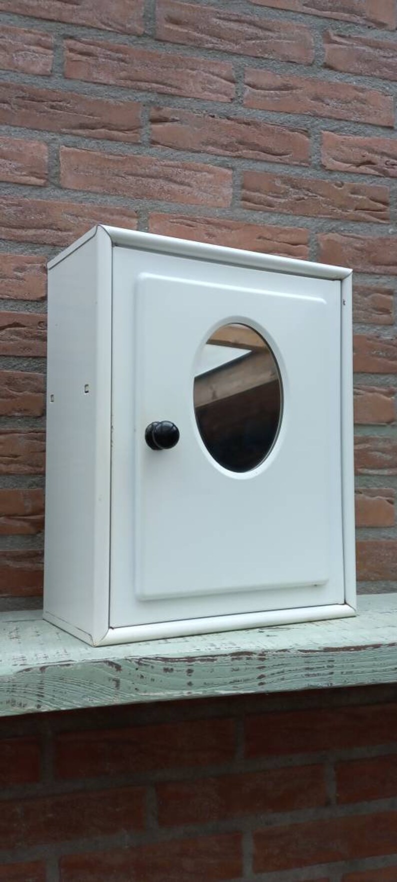 Vintage Metal Medicine Cabinet With Oval Mirror - Etsy