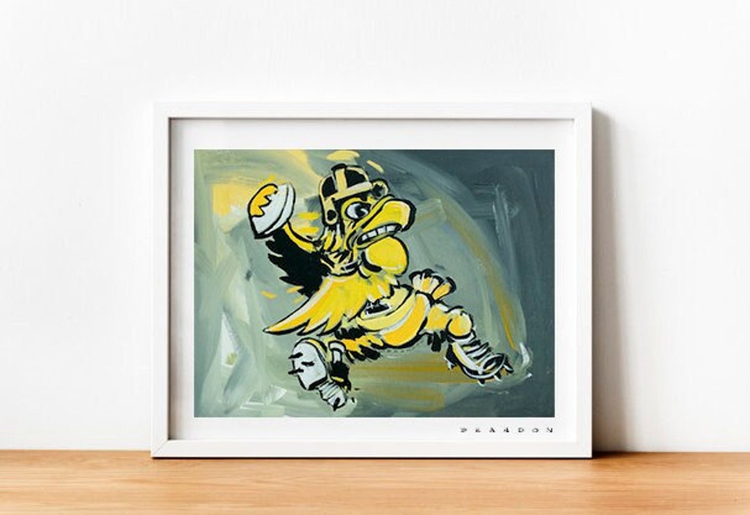 Iowa Hawkeyes vintage Herky the Hawk Archival-grade Art Print by ...