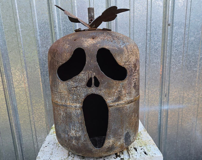 Spookie the Halloween Pumpkin, Jack O Lanterns, Farmhouse, Metal Lawn ...
