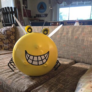 Buzzzzz the Bumble Bee Tank, This Unique Gift, Vintage Art, Farmhouse ...