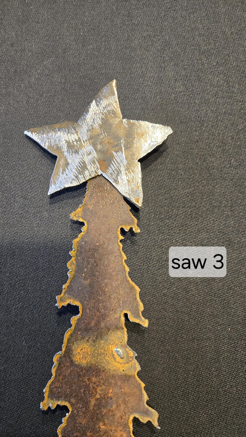 Rusty Saw Blade Tree Art: Repurposed Hand Saw Decor. Recycled Scrap ...