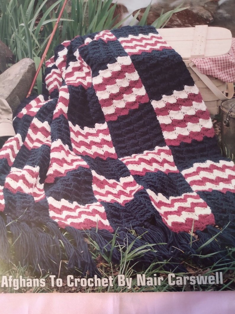 Bold & Beautiful Afghans Pattern Booklet. Leisure Arts 2850. 7 Afghans ...