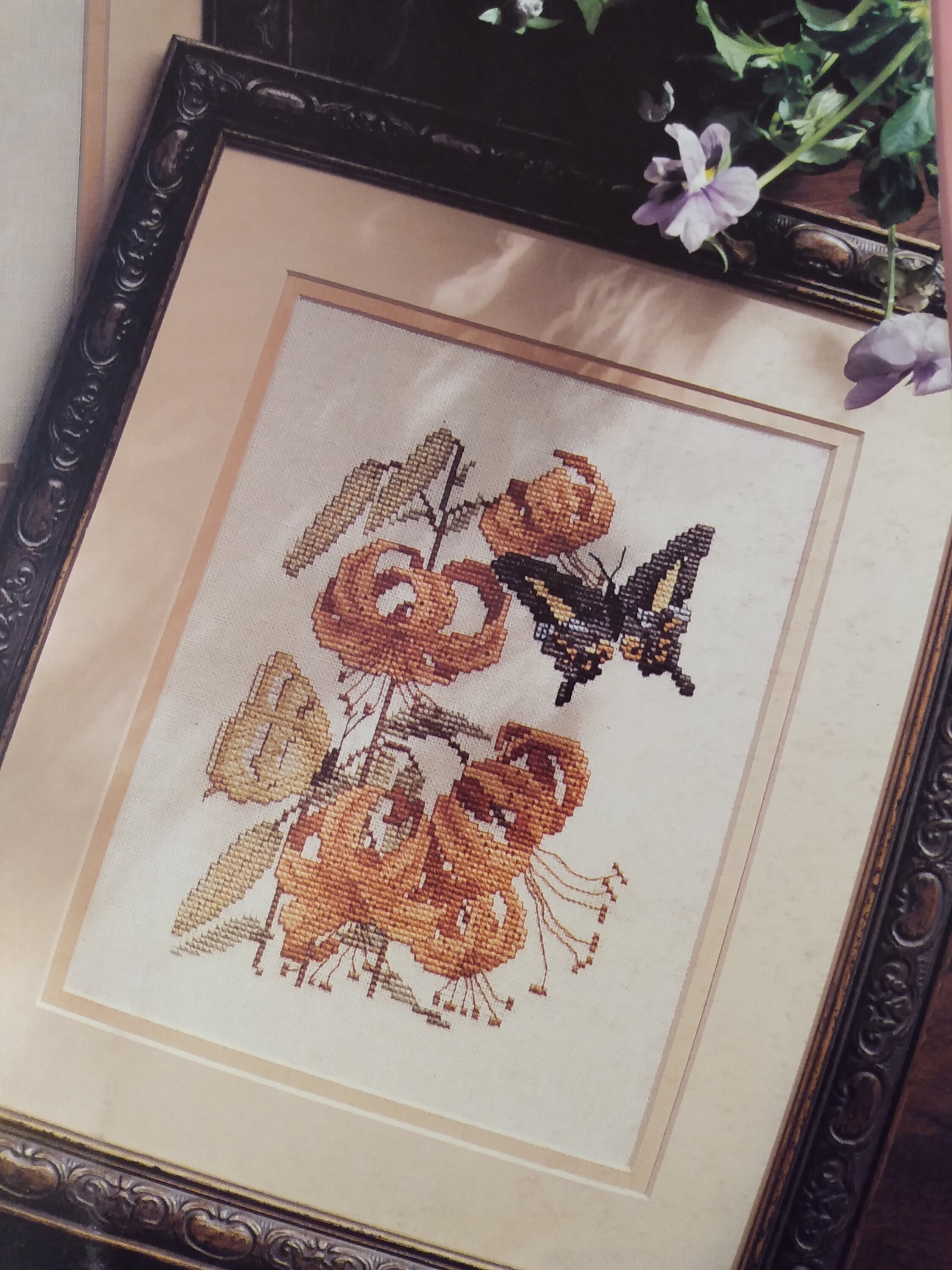 Spring Beauties Counted Cross Stitch Pattern. Designs by Donna - Etsy