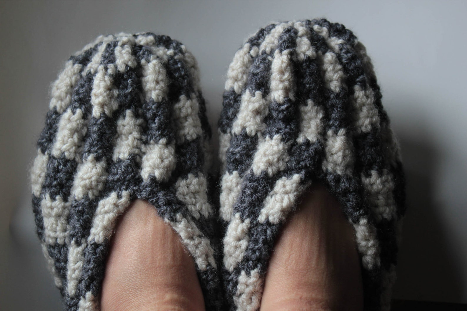 Classic Checkerboard Slipper Pattern/ Crochet Pattern/ Slipper Pattern ...