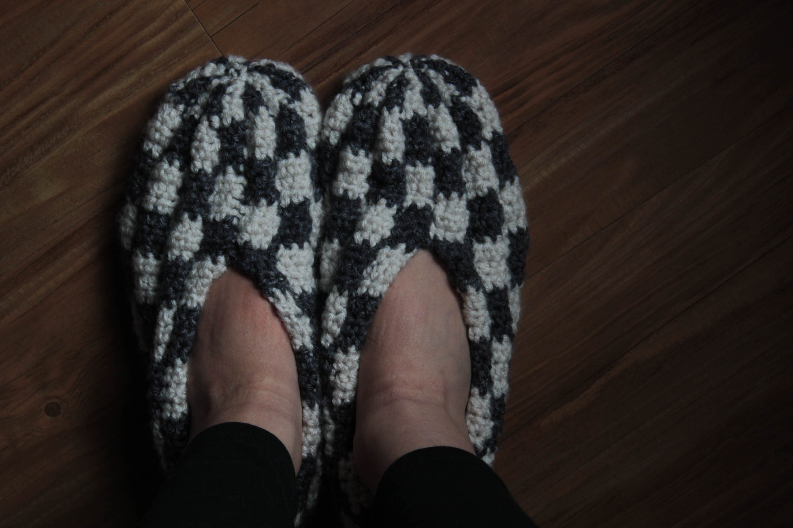 Classic Checkerboard Slipper Pattern/ Crochet Pattern/ Slipper Pattern ...