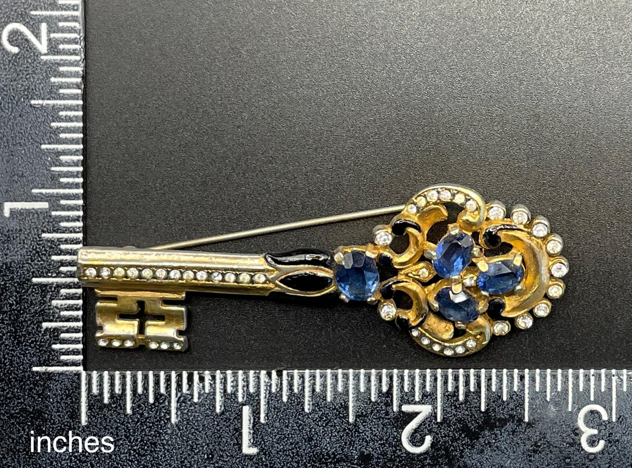 Rare Vintage Trifari Key Brooch (unsigned), 1949 Patent of an Alfred ...