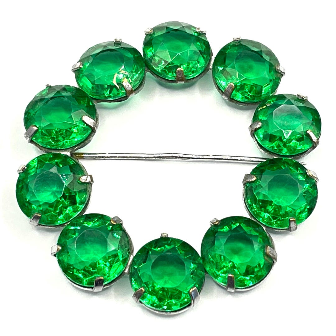 Vintage Art Deco Bezel Set Gorgeous Vibrant Emerald Green Crystal ...