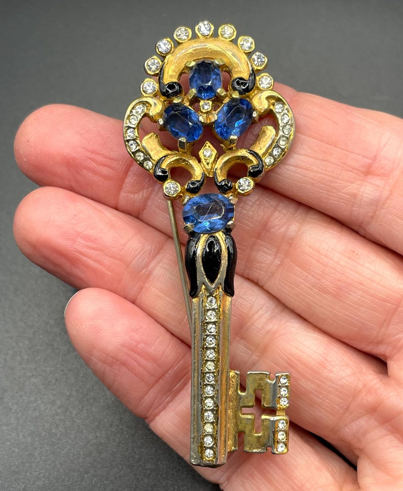 Rare Vintage Trifari Key Brooch (unsigned), 1949 Patent of an Alfred ...