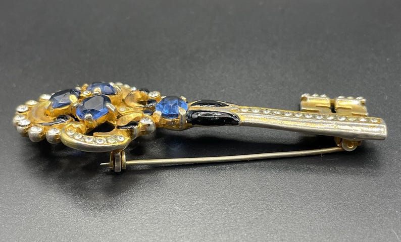 Rare Vintage Trifari Key Brooch (unsigned), 1949 Patent of an Alfred ...