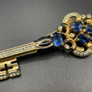 Rare Vintage Trifari Key Brooch (unsigned), 1949 Patent of an Alfred ...