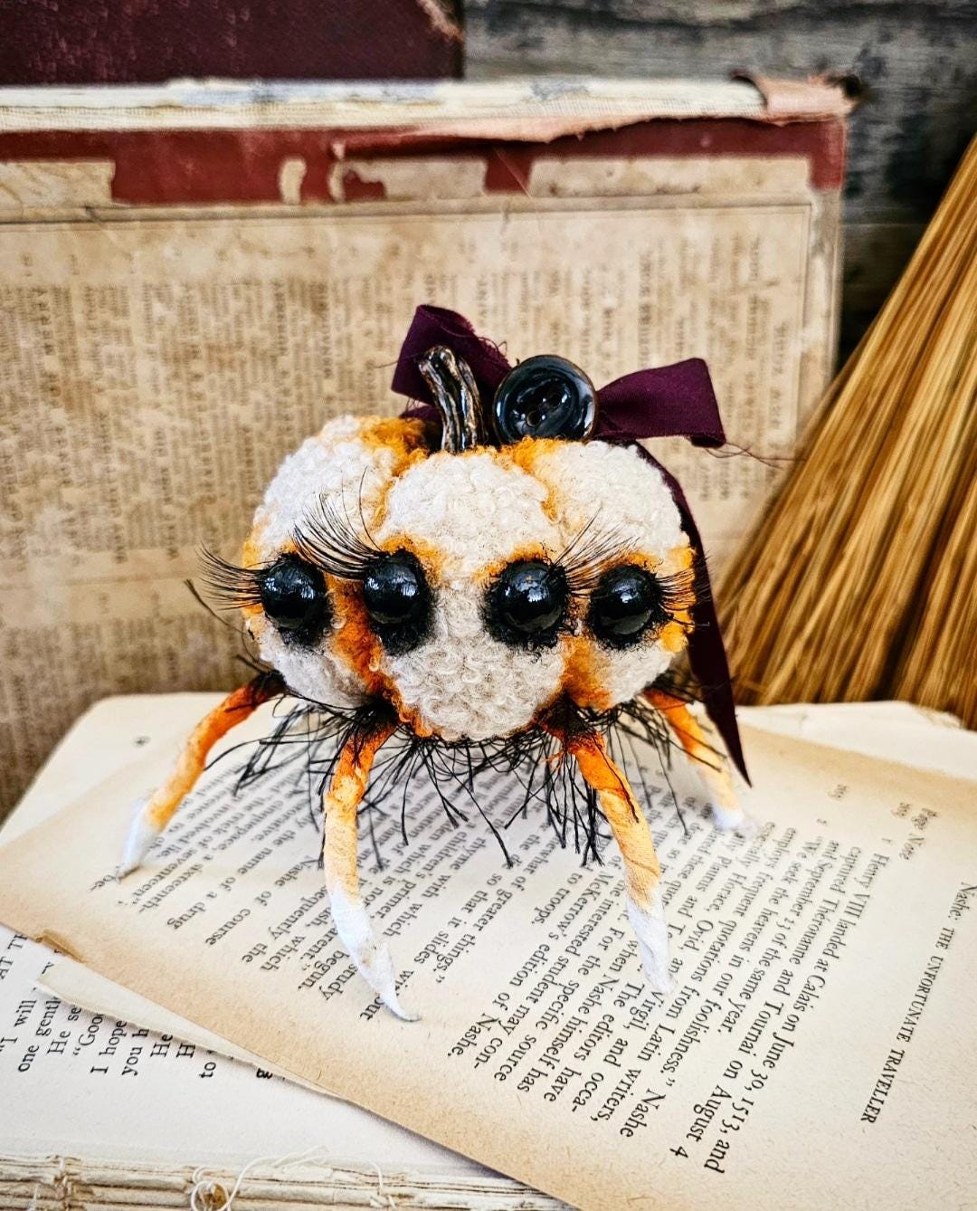 Daisy Jumping Spider - Etsy