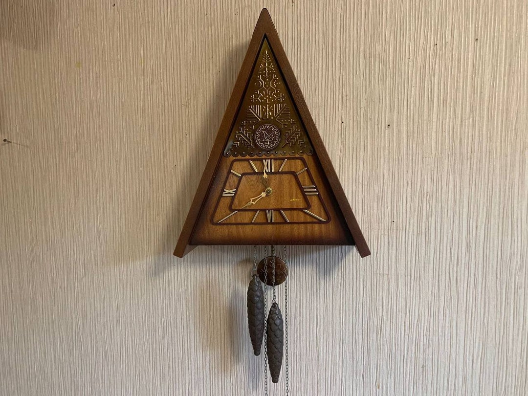 Soviet Vintage Cuckoo Clock USSR Clock Wooden Clock Soviet - Etsy