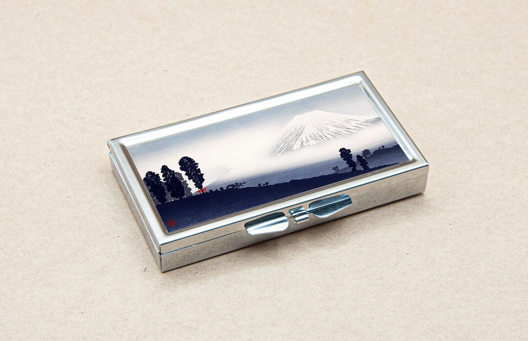 Mount Fuji Pill Box, Japanese Ukiyo-e Art, 7-day Organizer - Etsy
