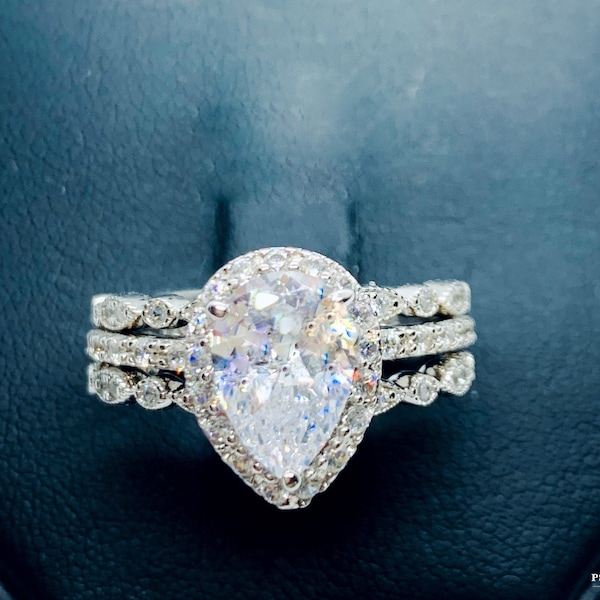 Pear Engagement Ring Set - Etsy