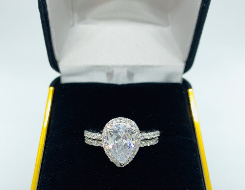 Teardrop Wedding Set-wedding Rings-large Teardrop Ring-pear - Etsy