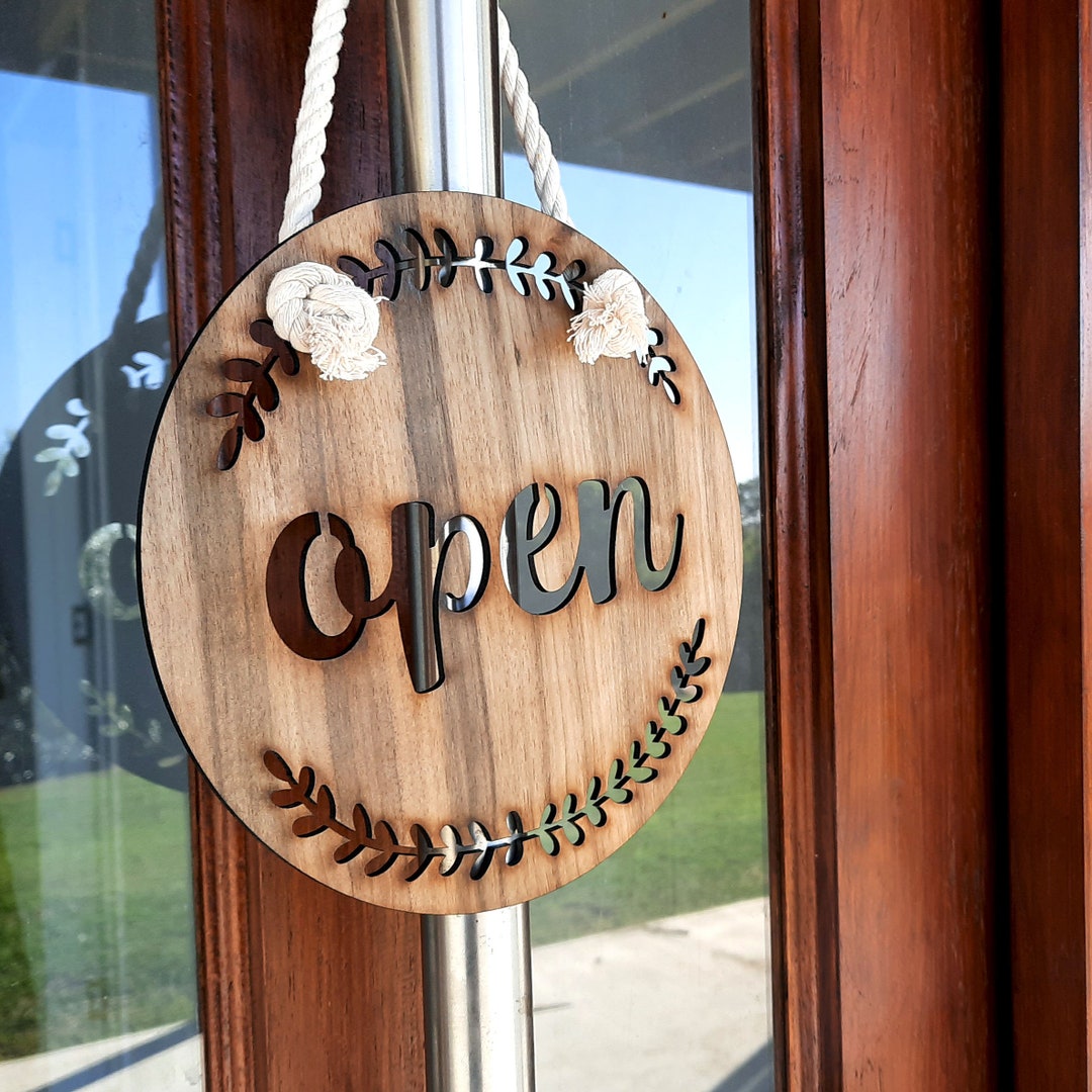 Round Rustic Open and Closed Sign - Etsy