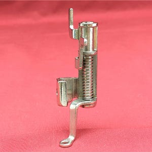 SINGER SIMANCO 171071 Spring Darning Embroidery Foot for Featherweight ...