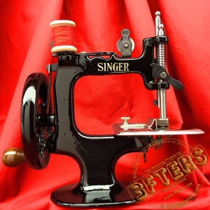 German SINGER 20 1920s Child Toy Sewing Machine 20-1 Blackside 20-1 ...