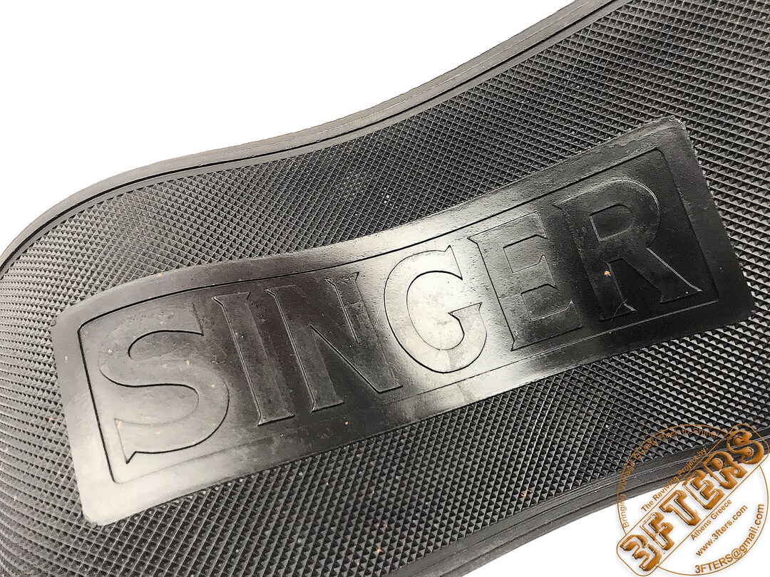 Vintage SINGER Sewing Machine Rubber Mats for 99 128 15 66 201 201-2 ...