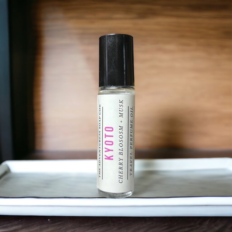 Kyoto Cherry Blossom Perfume Oil: Japan Inspired Spring Scent - Etsy