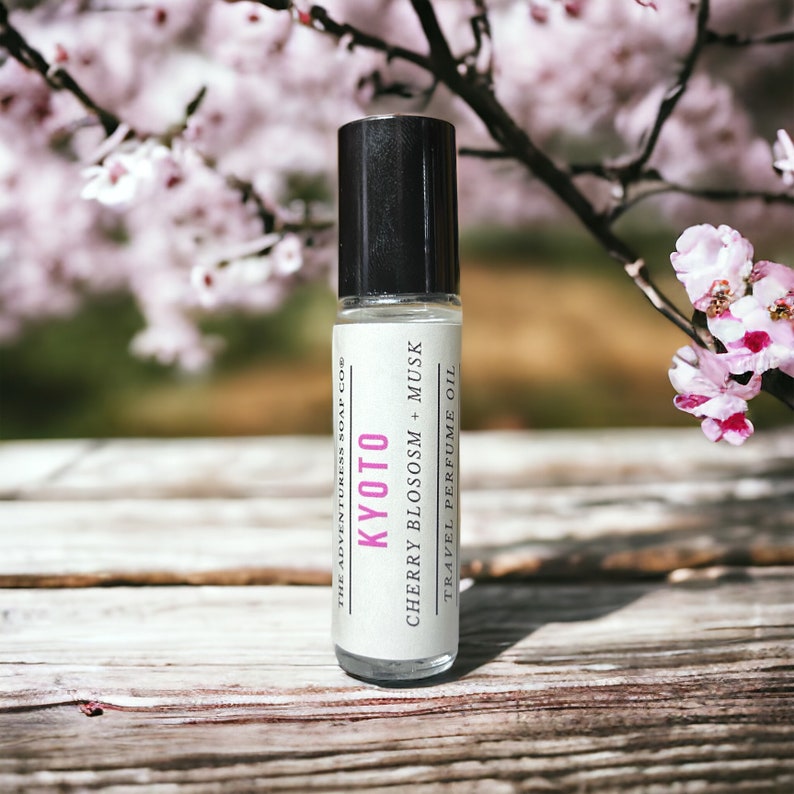 Kyoto Cherry Blossom Perfume Oil: Japan Inspired Spring Scent - Etsy