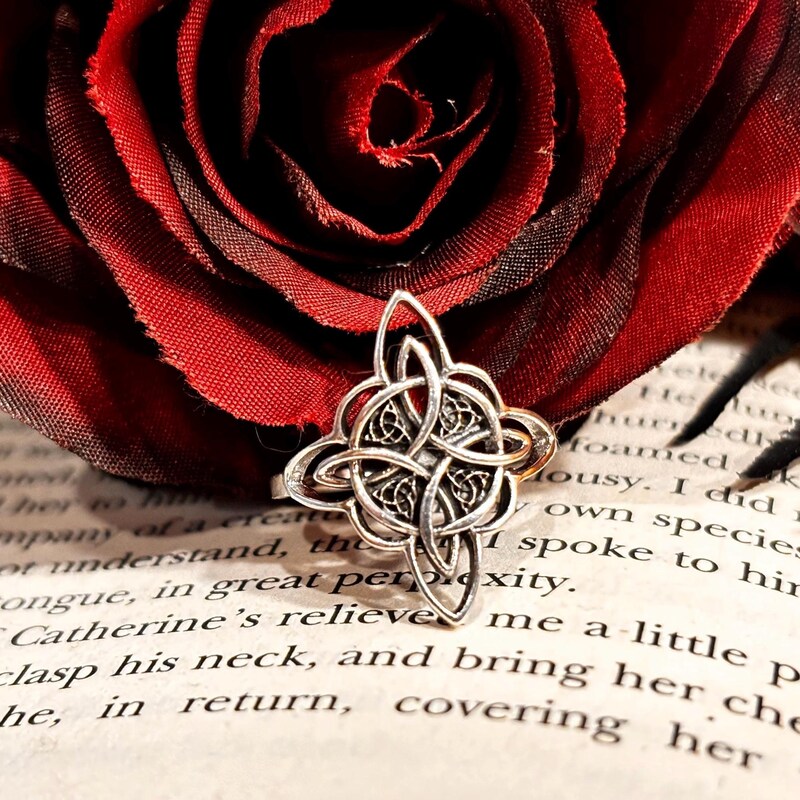 Witch Knot Pinky Ring - Etsy