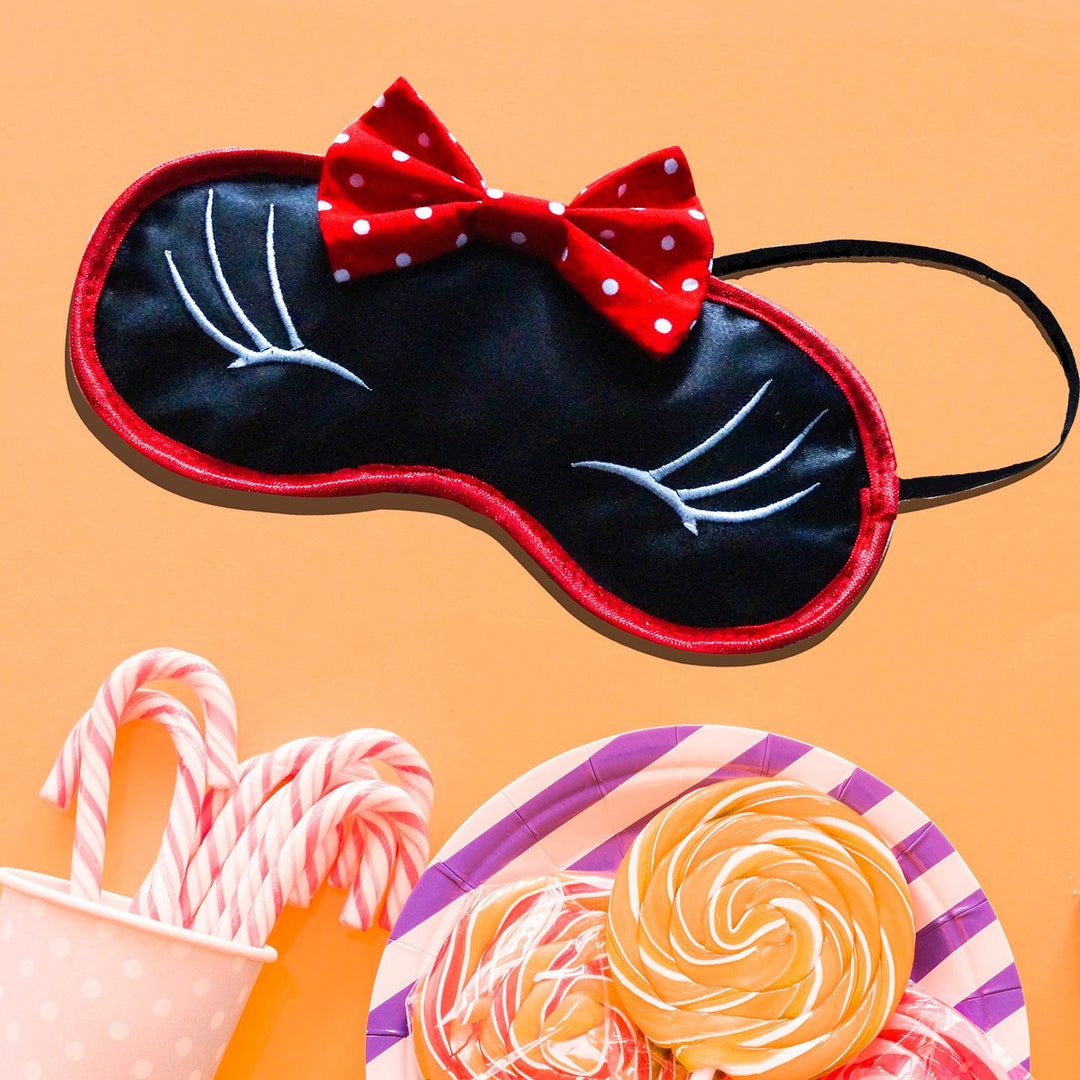 Minnie Mouse Eyelashes Mask. Minnie Mouse Sleep Mask. 100% Silk ...