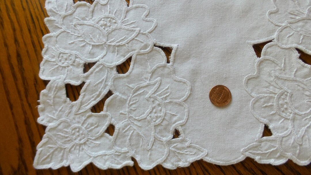 Vintage Linen Cutwork Runner, 1930s Era, Very Well Made, White on White ...