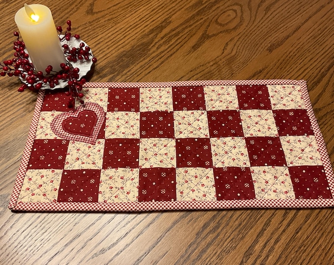 Primitive Farmhouse Valentine Table Runner Item #1957 - Etsy