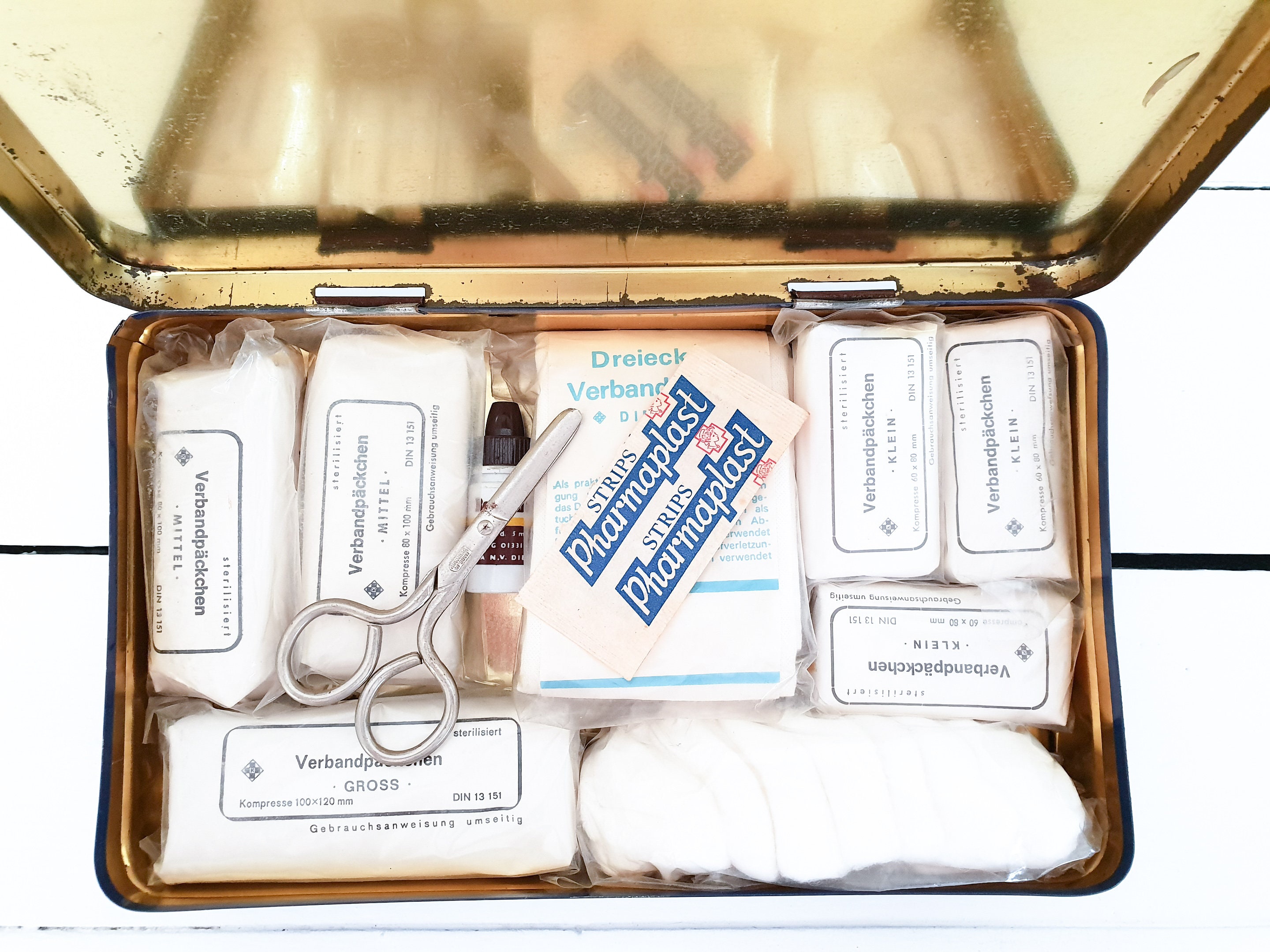 Vintage metal first aid kit • first aid tin • medical kit • first aid ...