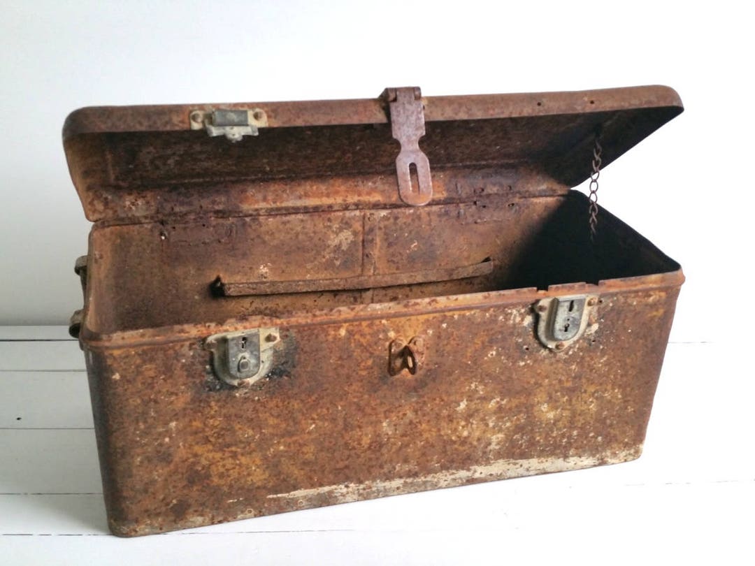 Awesome Old Rustic Metal Box - Etsy